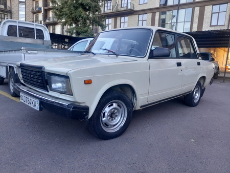 Продам 2107 жигули 1984год