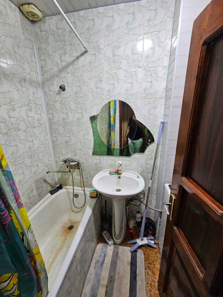 2 xonali 64m² 1-qavat uy sotiladi