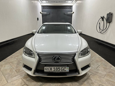 LEXUS LS460L Attaman long