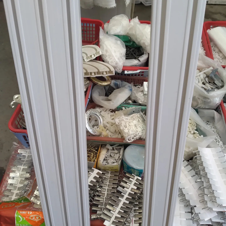 Karnizlar sotiladi turba va patalochni