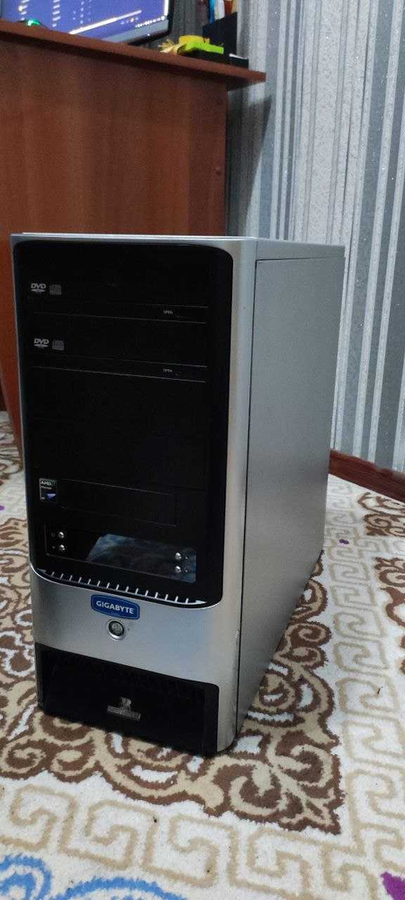 Корпус кейс Gigabyte