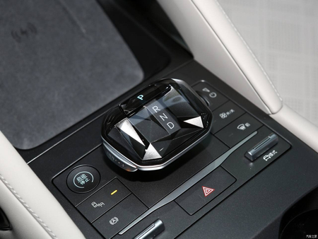 BYD YUAN UP 2024 с доп. пакетом