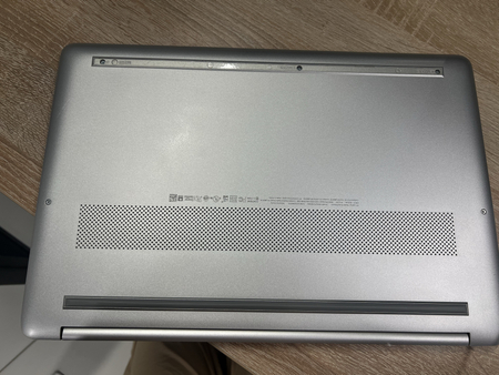 Срочно продам ноутбук HP 15-dy2795wm