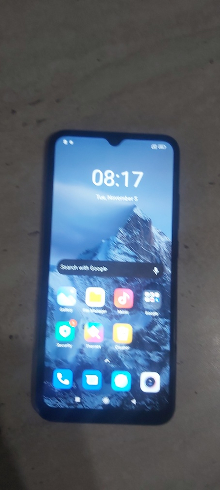 Mi redmi telefon sotiladi
