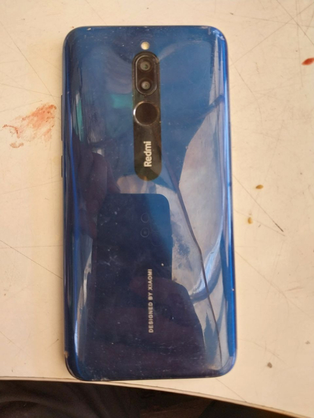 Redmi 8 sotiladi obmen bor 4ga 64