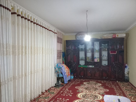 Uchastka sotiladi