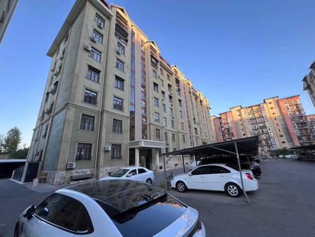 Продаётся трёх комнатная квартира ул. Паркент М.Улугбекский р-н 101м2\\\