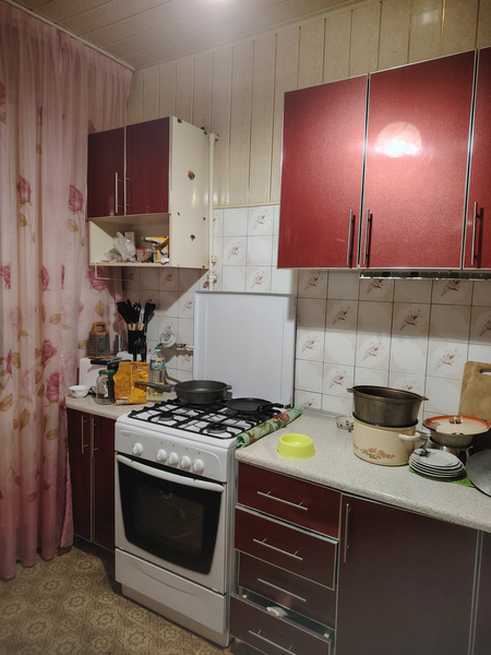 Продаётся 3х комнатная квартира возле 4 школы