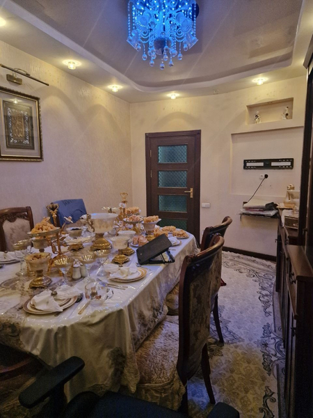Срочно Продаётся Юнусобод 19-кв 4/1/5