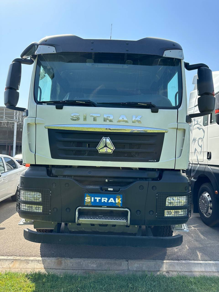 САМОСВАЛ SITRAK 
C7H 8x4, EWRO 5 
40 тонн ,26 кублик 
Бак 600л 

965 0