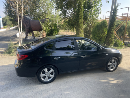 Hyundai avante 2008 luks