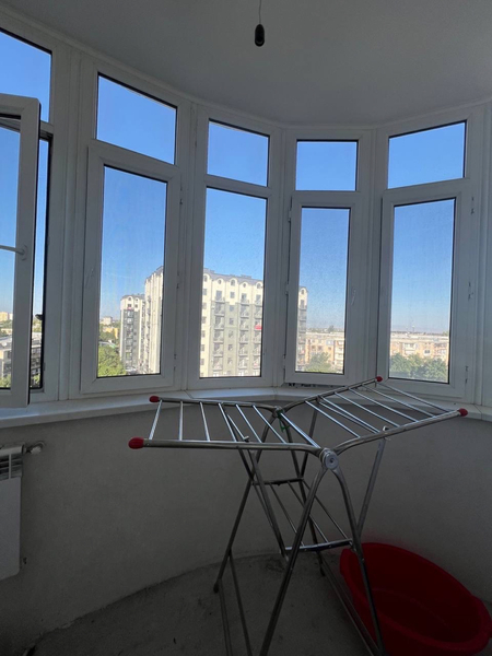 Юнусабад 17.  2в3/7/9 срочно цена договорная
