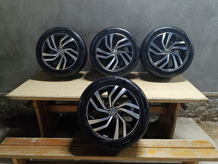 Продам хорошие оригинальные диски на Фольксваген Bora , Jetta, Cadi ,