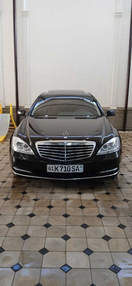 Mercedes Benz W221