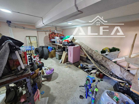 2 xonali 64m² 1-qavat sotiladi.