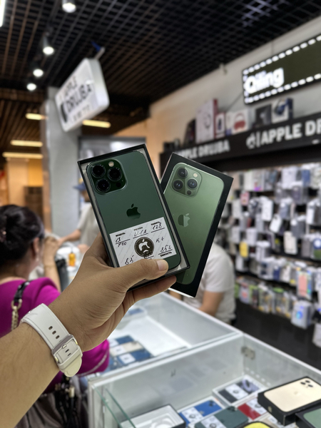iPhone 13 Pro Max barcha ranglaridan mavjud