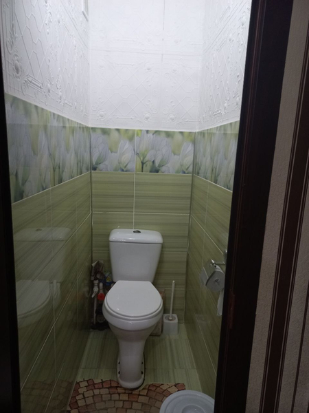 3 xonali kvartira sotiladi