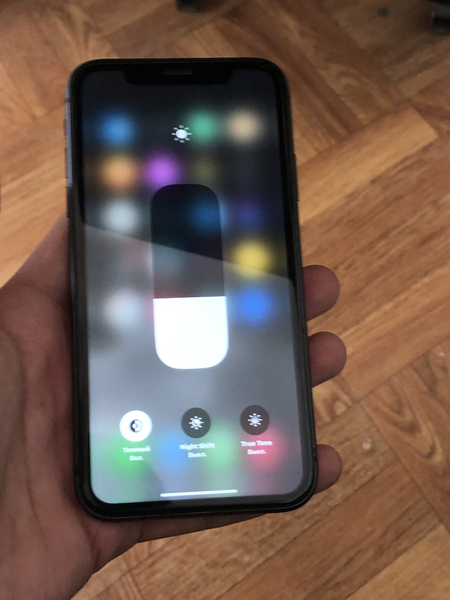 Iphone 11 sotiladi!