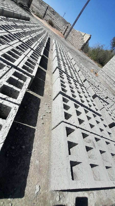 Eng arzon bizarda shlaka blok razmer 37×17