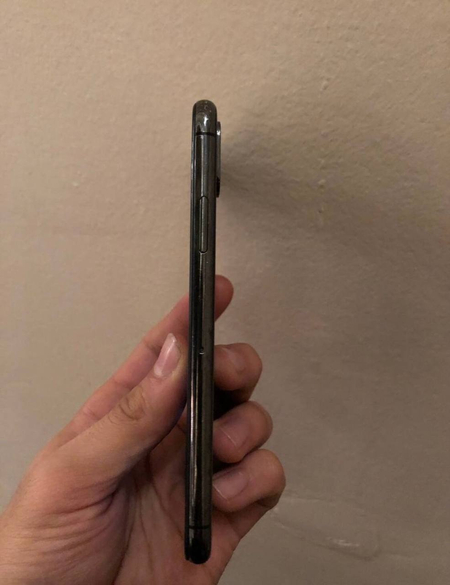 Iphone X ideal sastayana karobka dakument bor