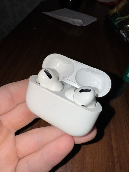 AirPods pro в отличном состоянии оригинал