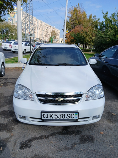 Lacetti 2013 srochna sotiladi