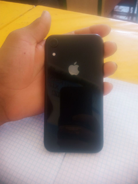 Iphone xr.