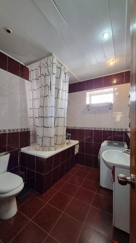 Продаётся 2/2/4 в Центре. м-в. Госпитальный 58 м2. Ойбек; Нукусская