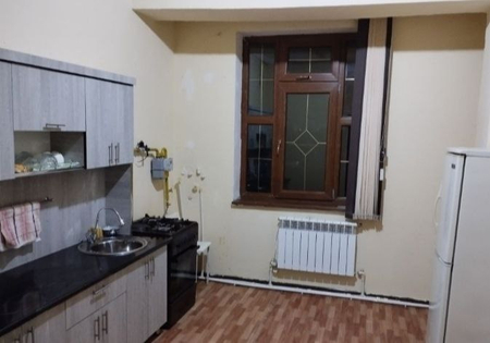 Продается 1 комнатная квартира на 3 этаже в 3 х этажном кирпичном доме