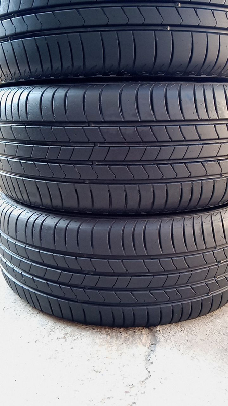 215 55 R17 Shina Kumho Ecsta