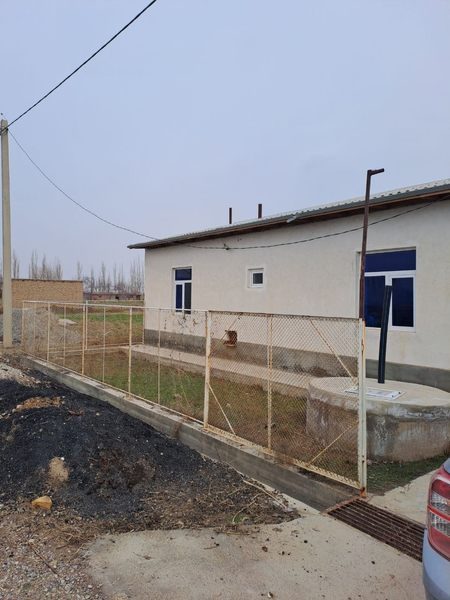 Parnik (Issiqxona) sotiladi