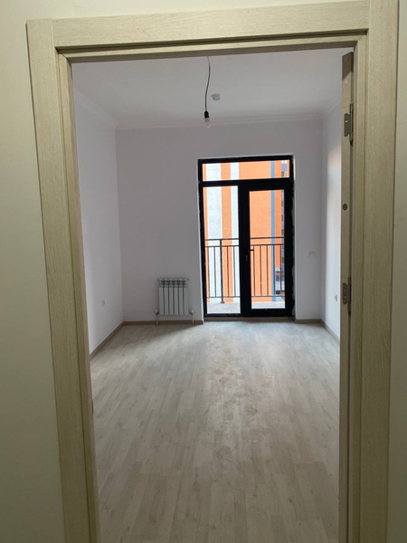 Yangi Darhon 2 da 2 xona 62 kvadratli uy sotiladi