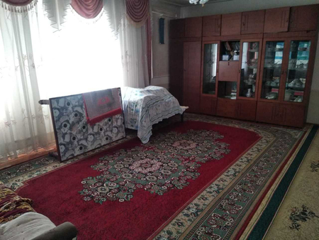 Ховли уй сотилади