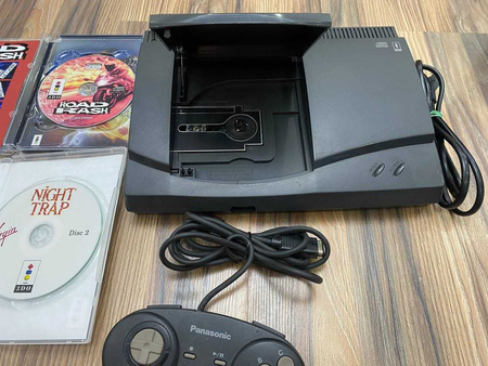 Panasonic FZ-10 R.E.A.L. 3DO