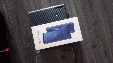 Honor 9x zudlik bilan sotiladi