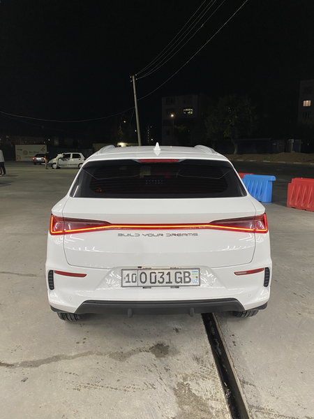 Byd E2 Luxury 2023 Sotiladi