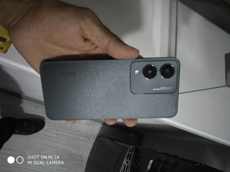 Vivo 17s yengi 128tali karobka bor abmen yo'q