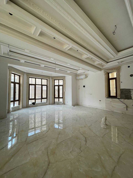 Продается ЕВРО ДОМ первая линия Яккасарай 1150м2. 7,7 сотки.