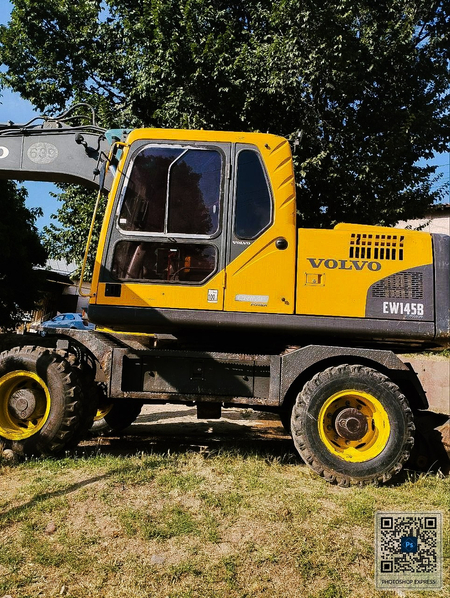 Excavator Volvo 145