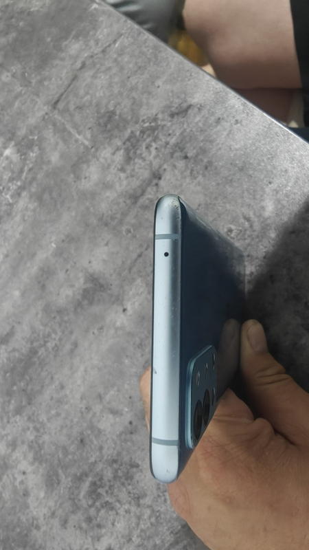 Продается OnePlus 9R , 8GB/256GB