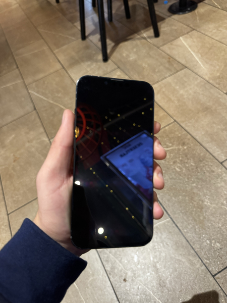Срочно продается Iphone 13