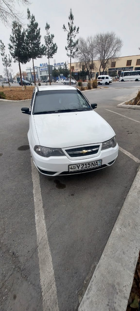 Nexia 2 lux condissaner sotiladi