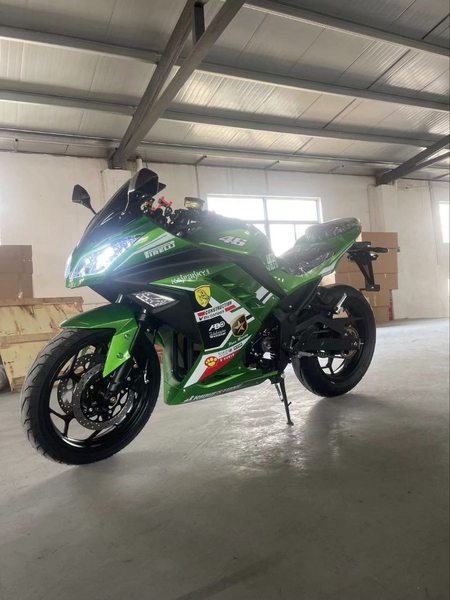 Электрический мотоцикл. Китай. Копия Kawasaki Ninja.
