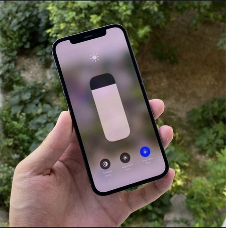 Iphone 12 pro ideal holatda