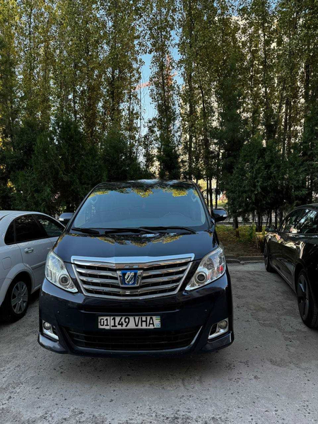Toyota alphard hybrid