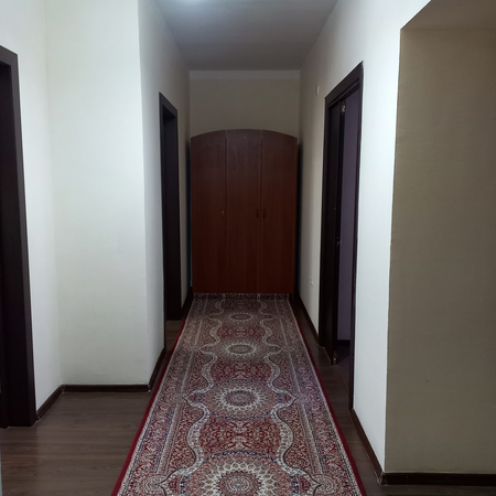 Продаю свою квартиру 3 х комнатную в махалле олмос новостройка