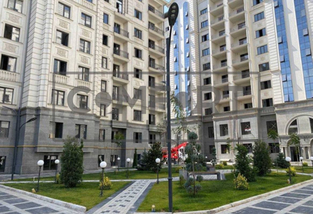 Продажа квартиры Жк Мукташам 70м2+80м2 терраса 150м2 общая пдощадь