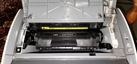 Canon LBP 2900 Orginal Yangiday Kam Tutilgan Garantya bor Srochno