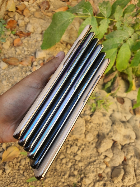 Samsung Galaxy S10 PLUS 5G. OzU 8 GB. Joyi 256 GB. IME tayyor