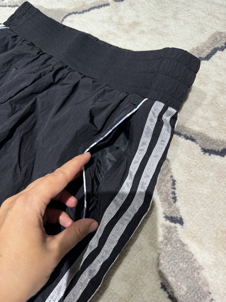 Adidas original. Плащевка